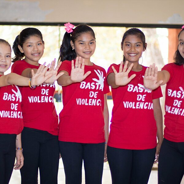 Sivil toplum kuruluşları Save the Children, La Paz, foto