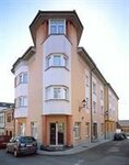 Doña Nieves (Comunidad Autónoma del País Vasco, Álava Province, Cuadrilla de Vitoria, Calle Pío XII, 4), otel  Asturias'tan