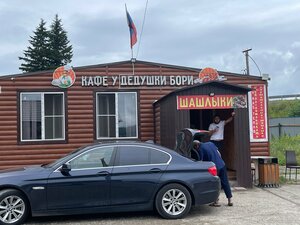 At Grandpa Bori's (Traktovaya ulitsa No:148Б, derevnya Kuskun, Russian Federation), kafe
