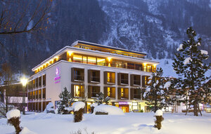 Anthony's Life & Style Hotel (Tyrol, Landeck, Dorfstraße, 3), otel  Sankt Anton am Arlberg'den