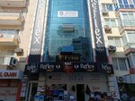 Smmm Bekir Özipek (Donanmacı Mah., 1728 Sok., No:20, Karşıyaka, İzmir), mali müşavir  İzmir'den