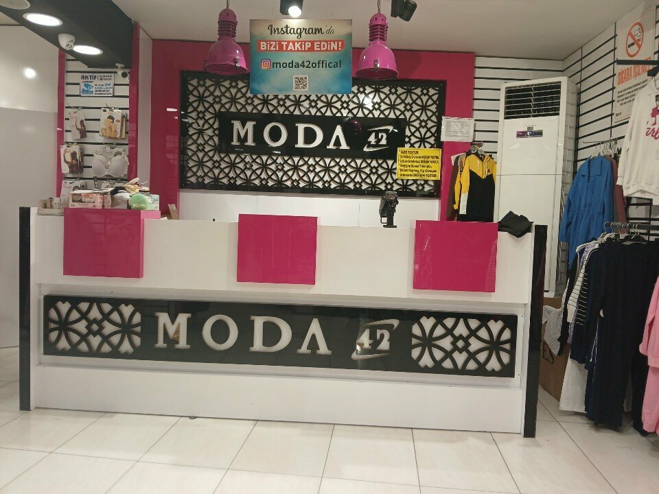 Giyim mağazası Moda 42, Konya, foto