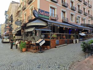 Salute Pub & Restaurant (İstanbul, Fatih, Hocapaşa Mah., Safveti Sok., 4), restoran  İstanbul'dan