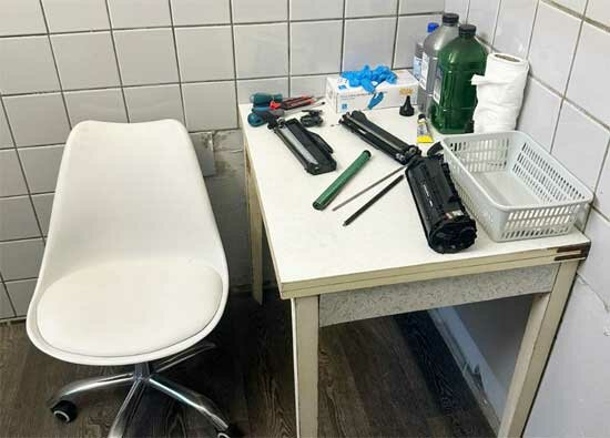 Elektronik ofis ekipmanları tamiri Refilling Cartridges, Moskova, foto