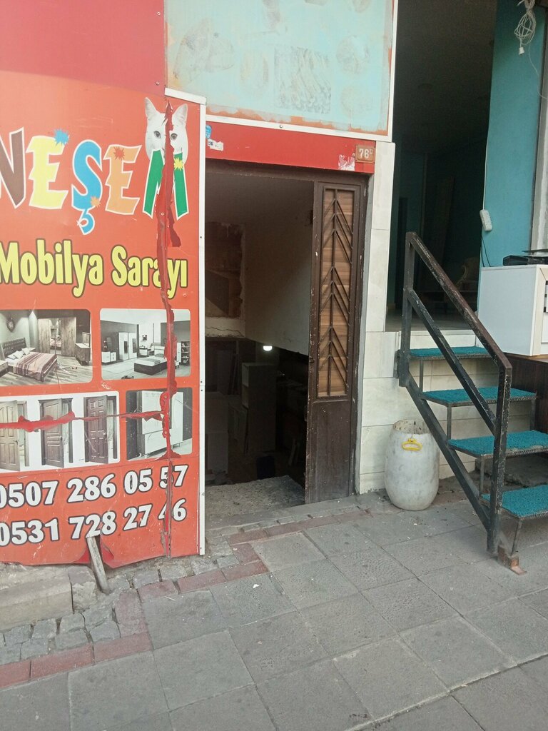 Mobilya mağazaları Neşem Mobilya Sarayı, İstanbul, foto