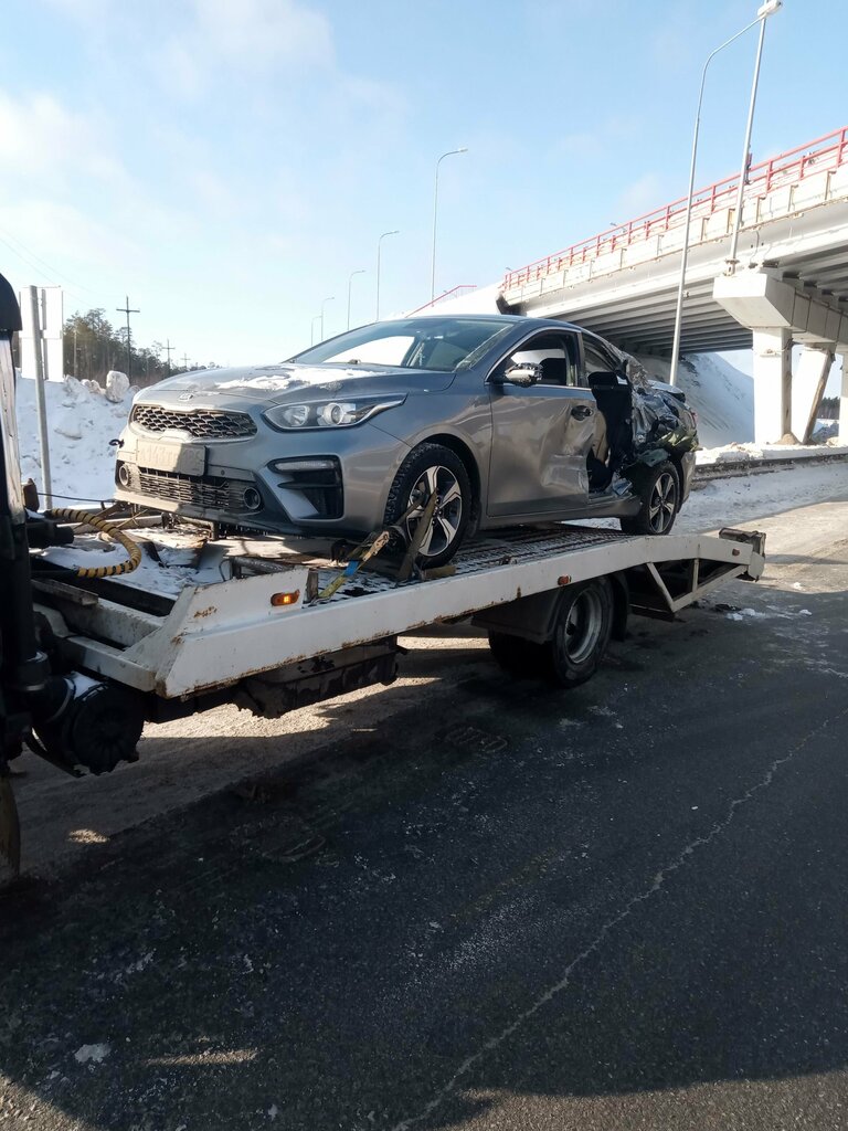 Çekici hizmeti Эвакуатор, Surgut, foto