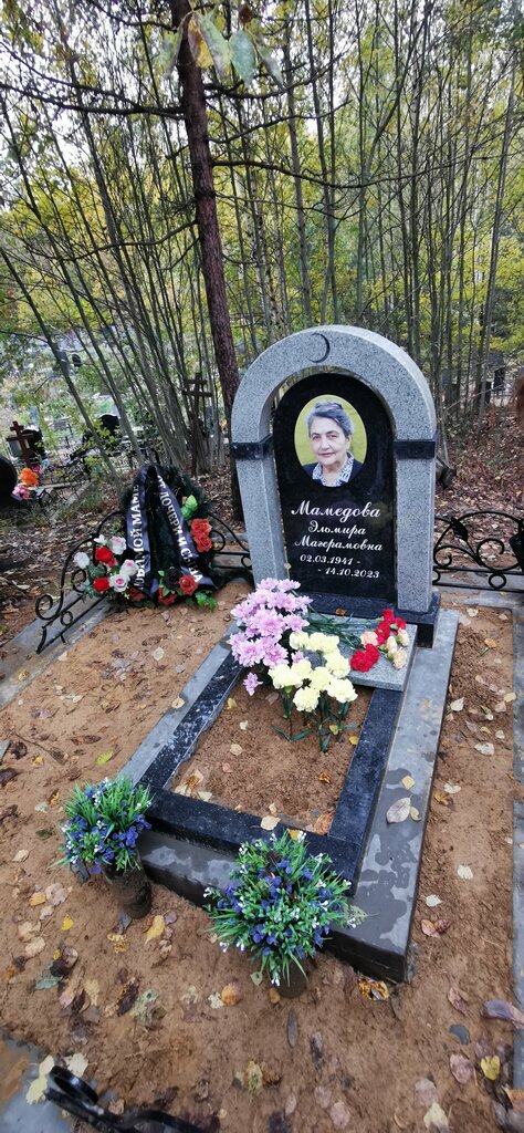 Heykel ve mezarlık taşı üreticileri Ritualnyye prinadlezhnosti, Krasnoye Selo, foto