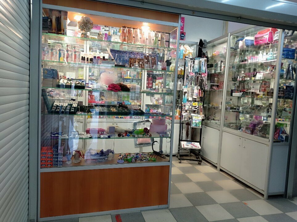 Kozmetik ve parfümeri mağazaları Laurakosmetik, Saint‑Petersburg, foto