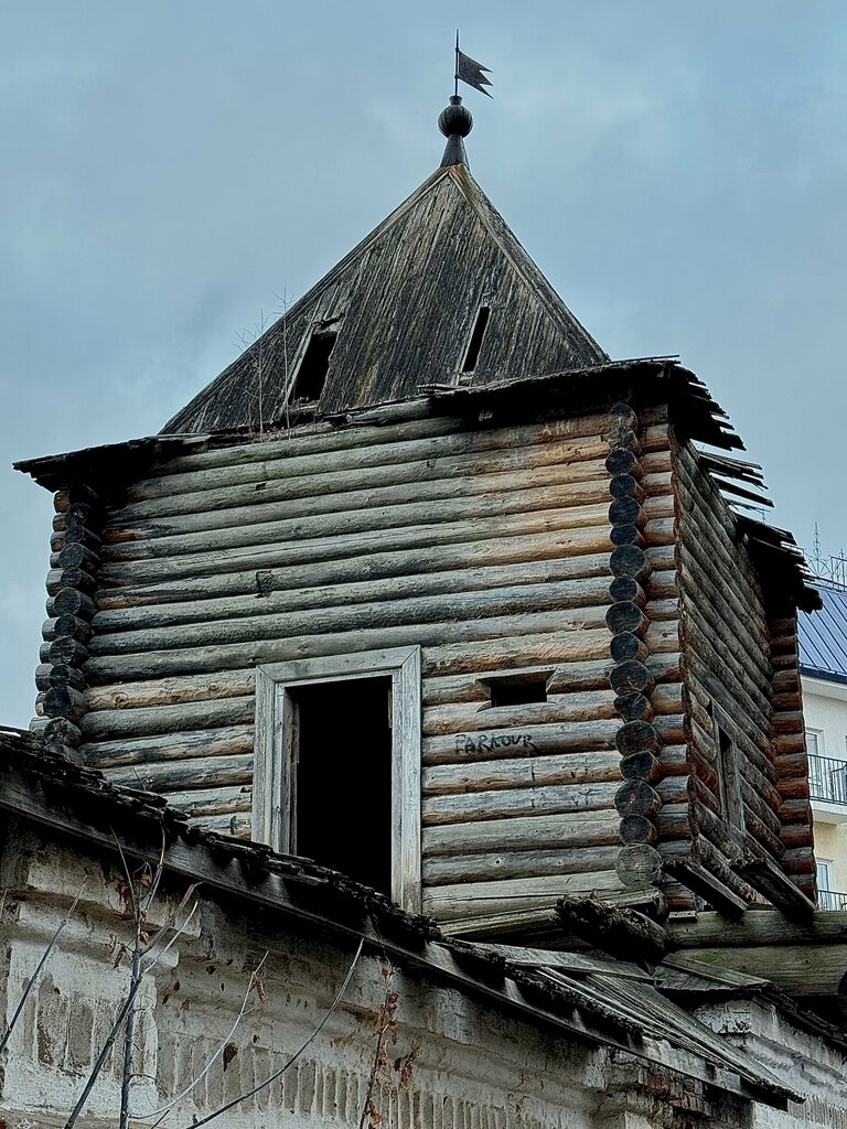 Turistik yerler Юго-западная башня, Kirov, foto