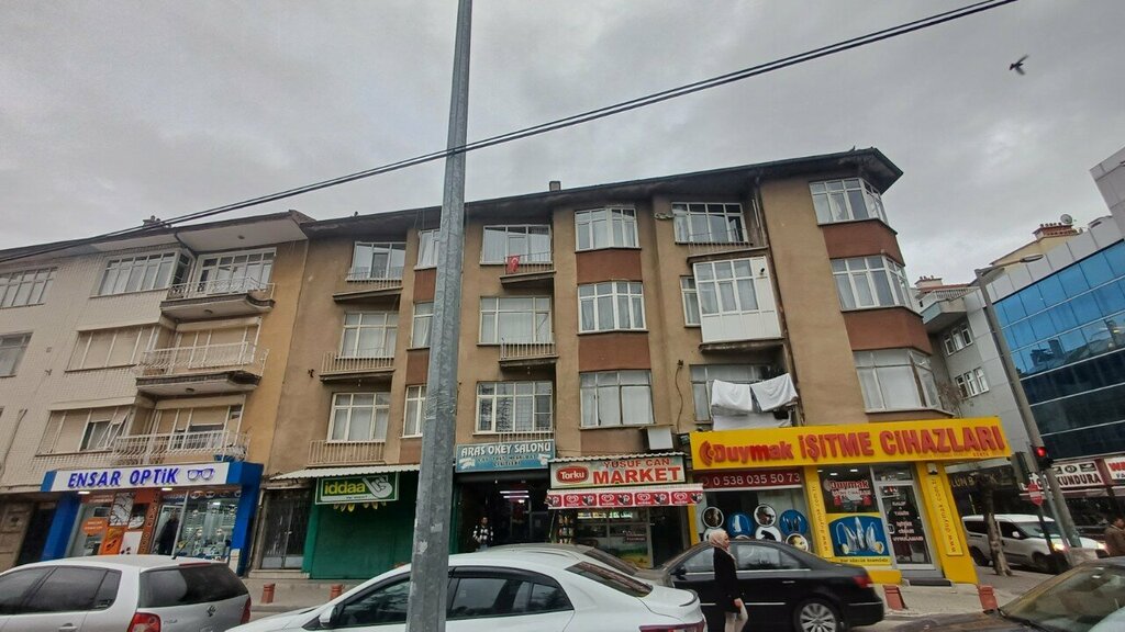 Apartman kompleksi İlgen Apartmanı, Konya, foto