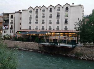 Mirava Otel (Van, Çatak, Işınlı Mah., Atatürk Cad.), otel  Çatak'tan