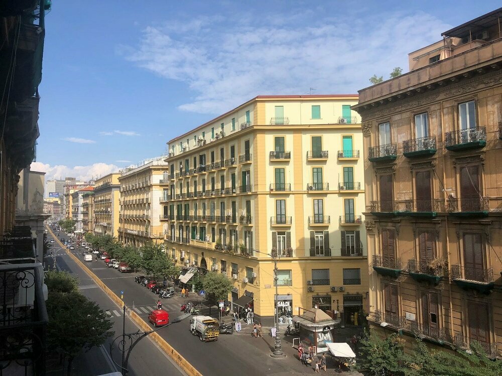 Otel Umberto Primo Suite e SPA, Napoli, foto
