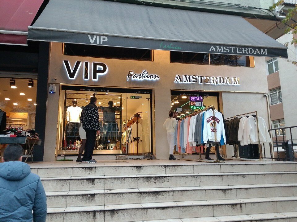 Giyim mağazası VIP Fashion Amsterdam, İstanbul, foto