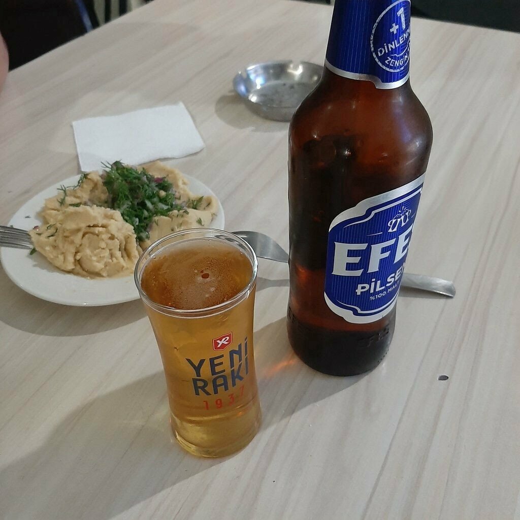 Bar Nedolar'ın Yeri, İzmir, foto