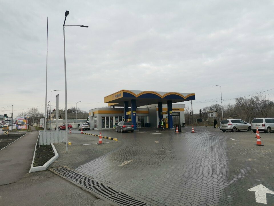 Benzin istasyonu Petrom, Beltsi, foto