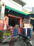 Usman pan shop (Chah Miran Road No:23), market  Lahor'dan