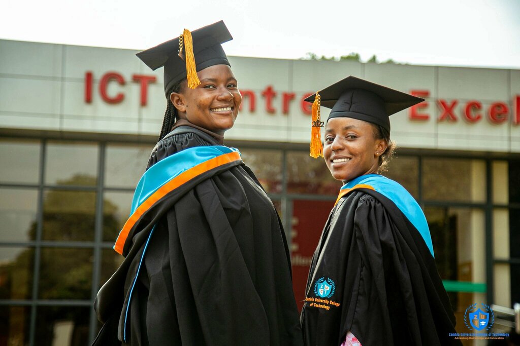 Üniversiteler Zambia University College of Technology, Ndola, foto