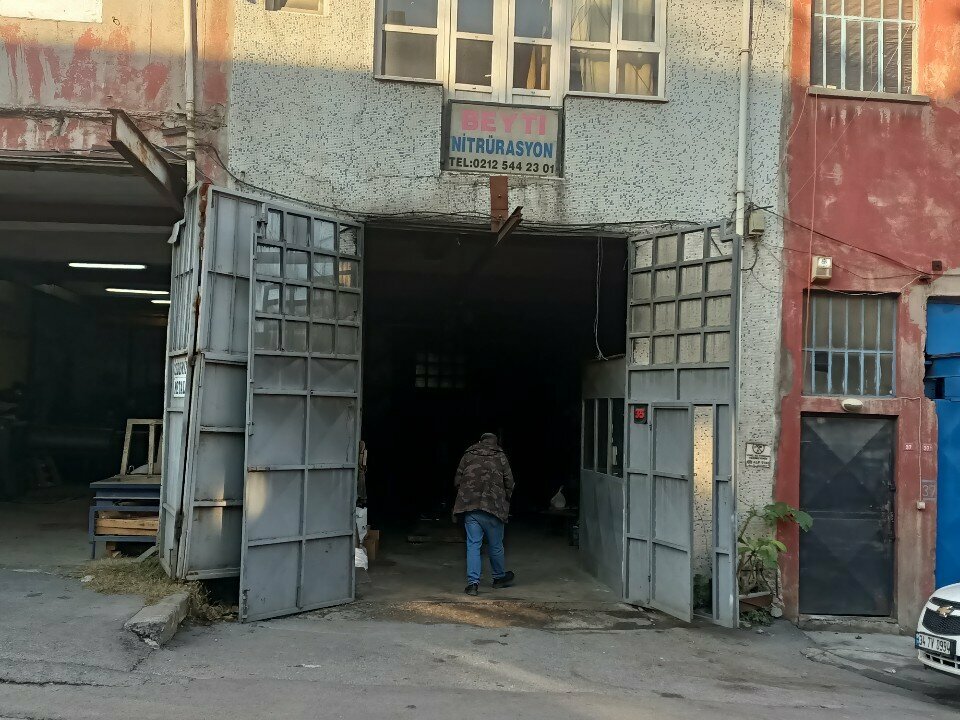 Sanayi kuruluşu Beyti Nitrürasyon, İstanbul, foto