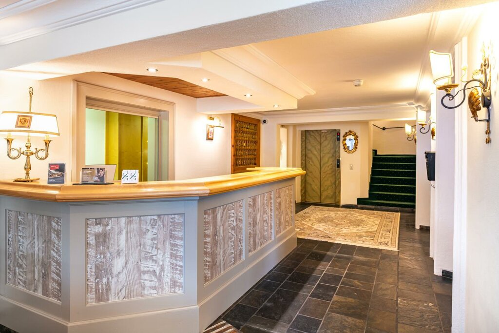 Otel Hotel Kertess, Sankt Anton am Arlberg, foto