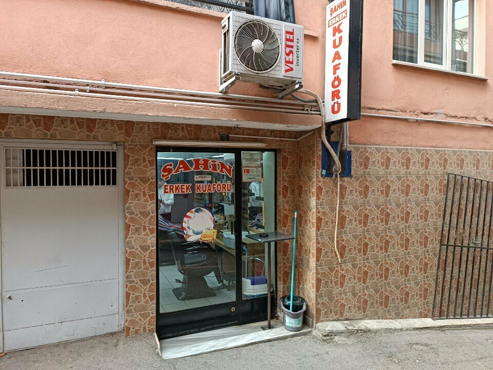 Berberler Şahin Erkek Kuaförü, Bursa, foto