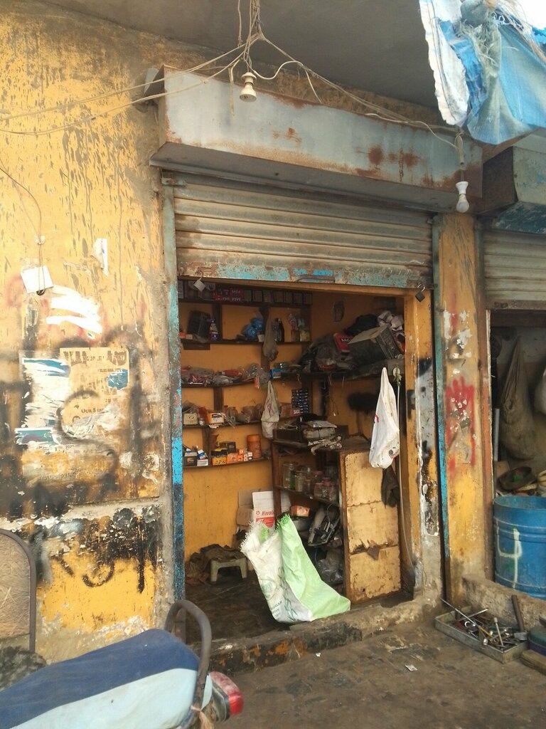 Motosiklet tamiri Ali Autos, Karaçi, foto