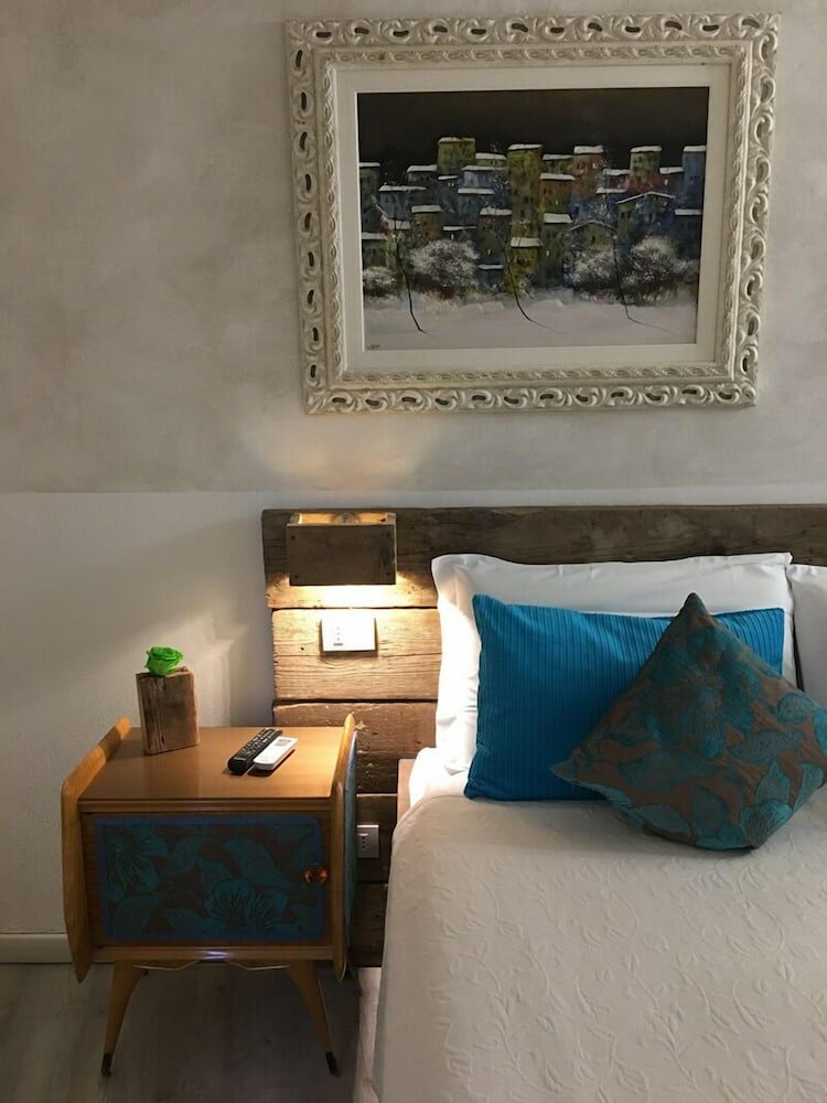 Otel 24h Suite, , foto