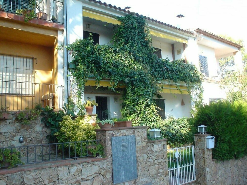 Otel Estudio Els Alberts, Katalonya, foto