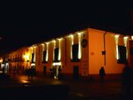 Complutum Hostel (Plaza San Diego No:2, Alcala de Henares), otel  Madrid'den
