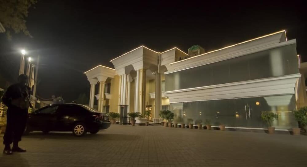 Otel Hotel One Tariq Rd Multan, Multan, foto