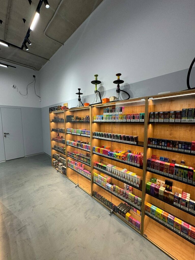 Tütün, sigara mağazaları Smoke City, Saint‑Petersburg, foto