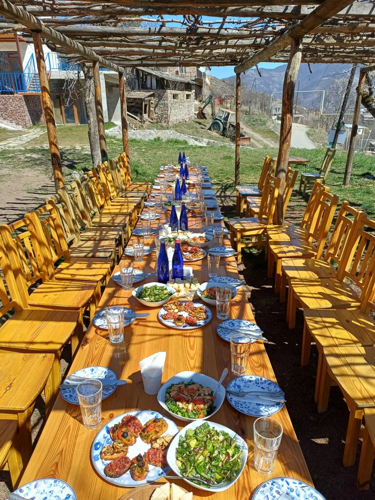 Restoran Hnots gastro-yard by Arevi, Tavuş, foto