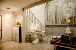 72 Home&More (Campania, Naples, Via Santa Brigida), otel  Napoli'den