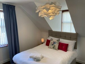 2 Bedroom Apartment (England, Stockport, Scott Drive), otel