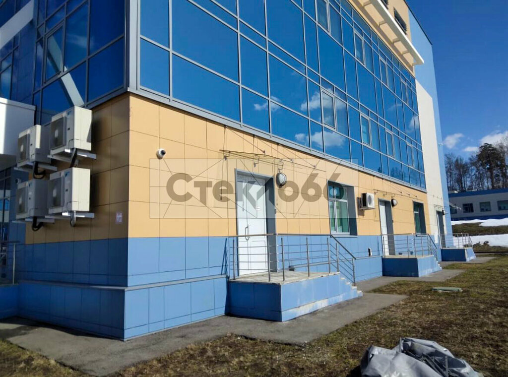 Cam ve cam ürün üreticisi Steklo 66, Yekaterinburg, foto