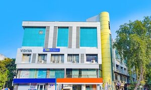 Oyo 71955 Shree Kalash Residency (State of Gujarat, Ahmedabad, Navrangpura), otel  Ahmadabad'dan