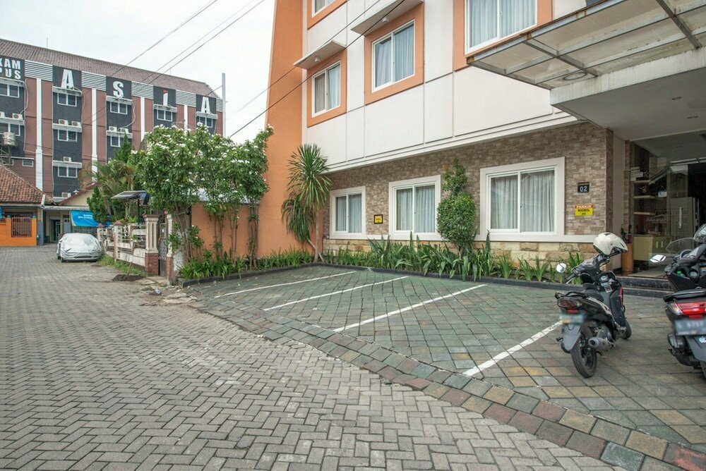 Otel RedDoorz Syariah @ Soekarno Hatta Indah 2, Malang, foto