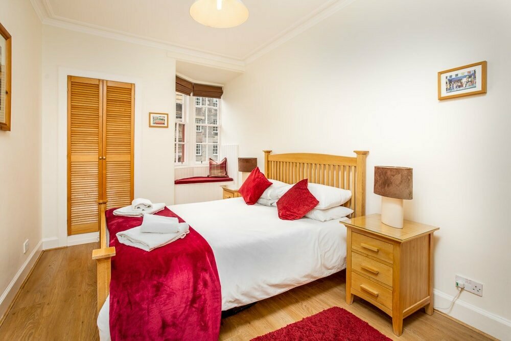 Otel Lovely 2-bed Apartment in Old Town Edinburgh, Edinburgh, foto