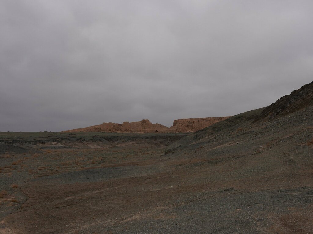 Turistik yerler Jampyk-Kala, Karakalpakistan, foto
