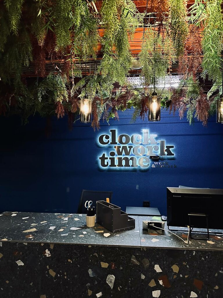 Pazar araştırma firmaları Everest Solution, Saint‑Petersburg, foto