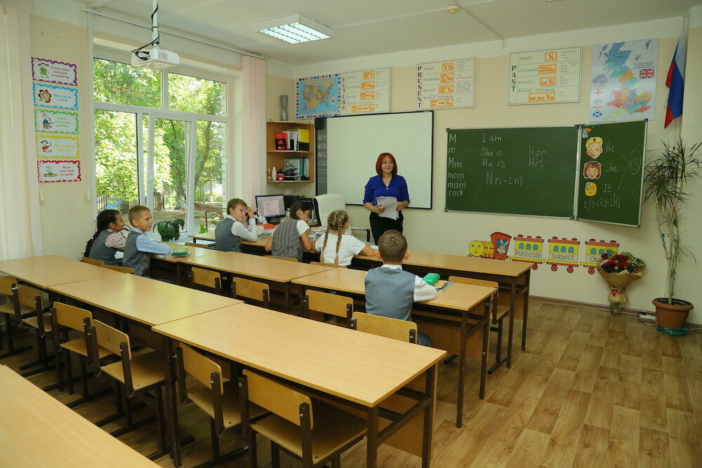 Fen lisesi, sosyal bilimler lisesi Intellekt, Gimnaziya s Uglublennym Izucheniyem Angliyskogo Yazyka, Mbou, Essentuky, foto