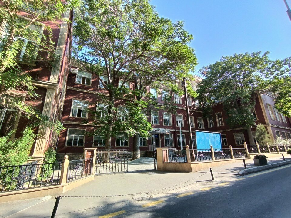 Lise Technical And Humanitarian Lyceum №16, Bakü, foto