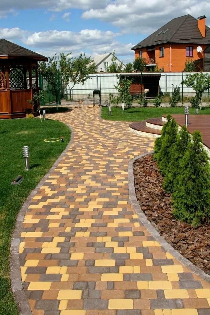 Kaldırım taşları Zenit Chernozemye, Voronejskaya oblastı, foto