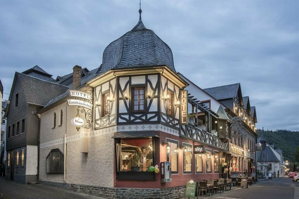 Otel Ellenzer Goldbäumchen, Renanya‑Palatinate, foto