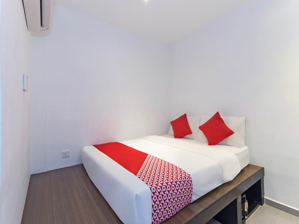 Otel Oyo Flagship 3563 New MG Hotel, Cakarta, foto