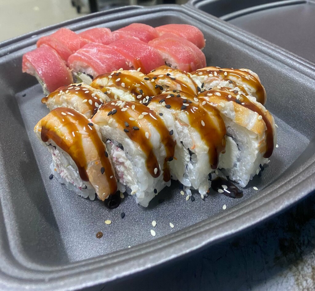 Suşi restoranı Sushi Wok, Adıge Cumhuriyeti, foto