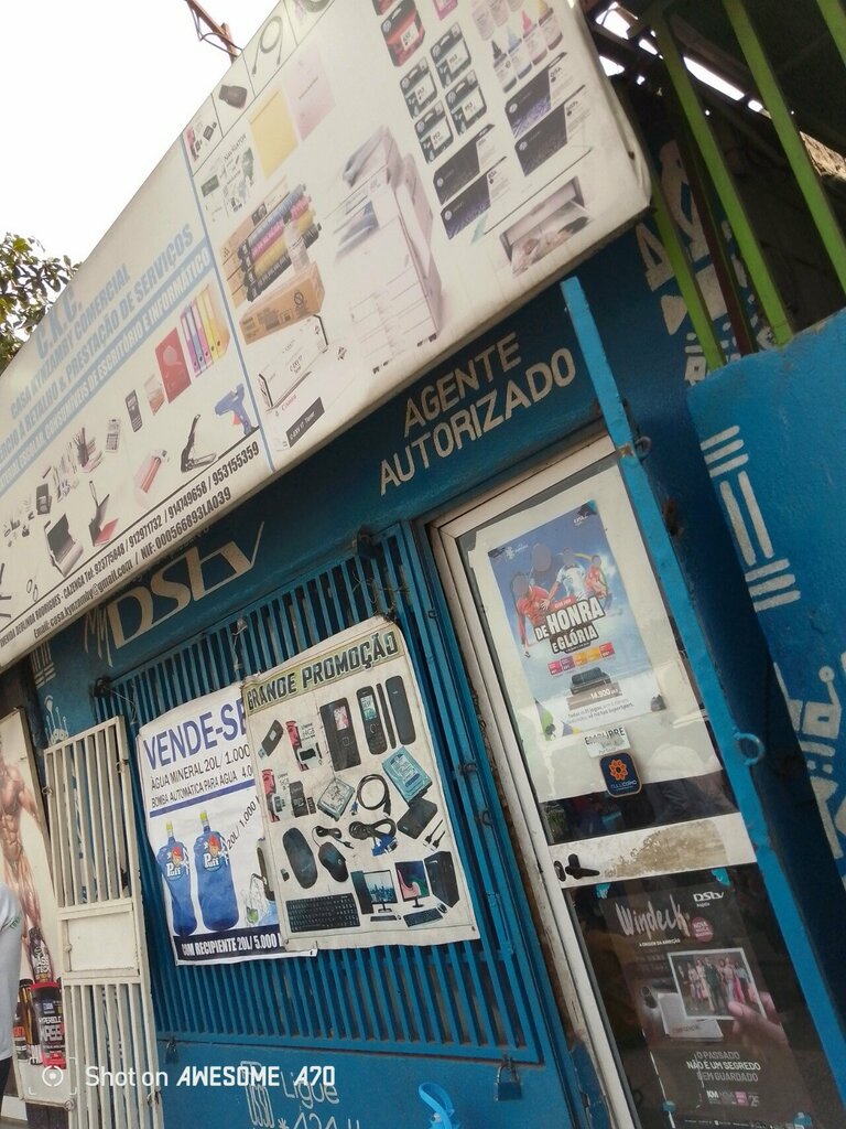 Cep telefonu ve aksesuarları satış mağazaları Loja, Loanda, foto