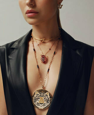 Kuyumcular Bee Goddess Galataport, İstanbul, foto