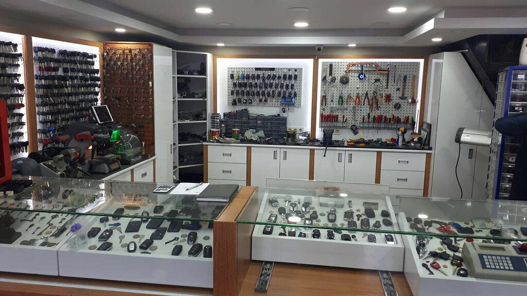Anahtar ve kapı üreticileri Anahtar Dünyası, İstanbul, foto