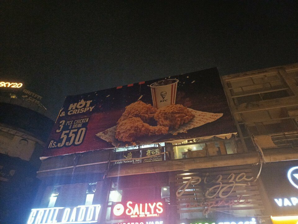 Fast food Pizza Hut, Islamabad, foto