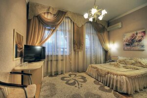 Kadgaron (ulitsa Markova No:20А), otel  Vladikavkaz'dan
